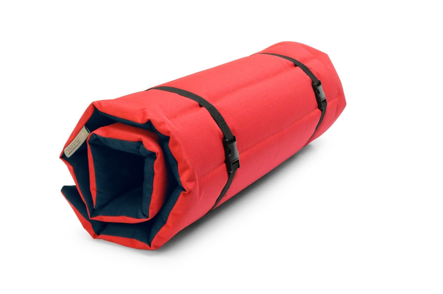 Estera Enrollable Roja Fabotex: Calidad y Estilo